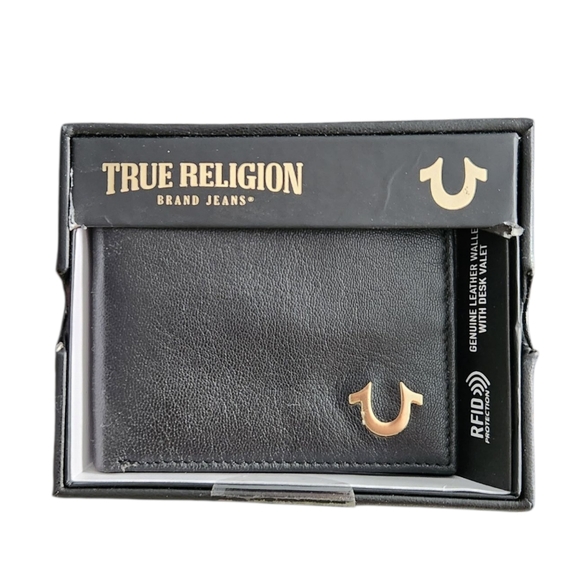 True Religion | Bags | True Religion Bifold Genuine Leather Mens Wallet ...